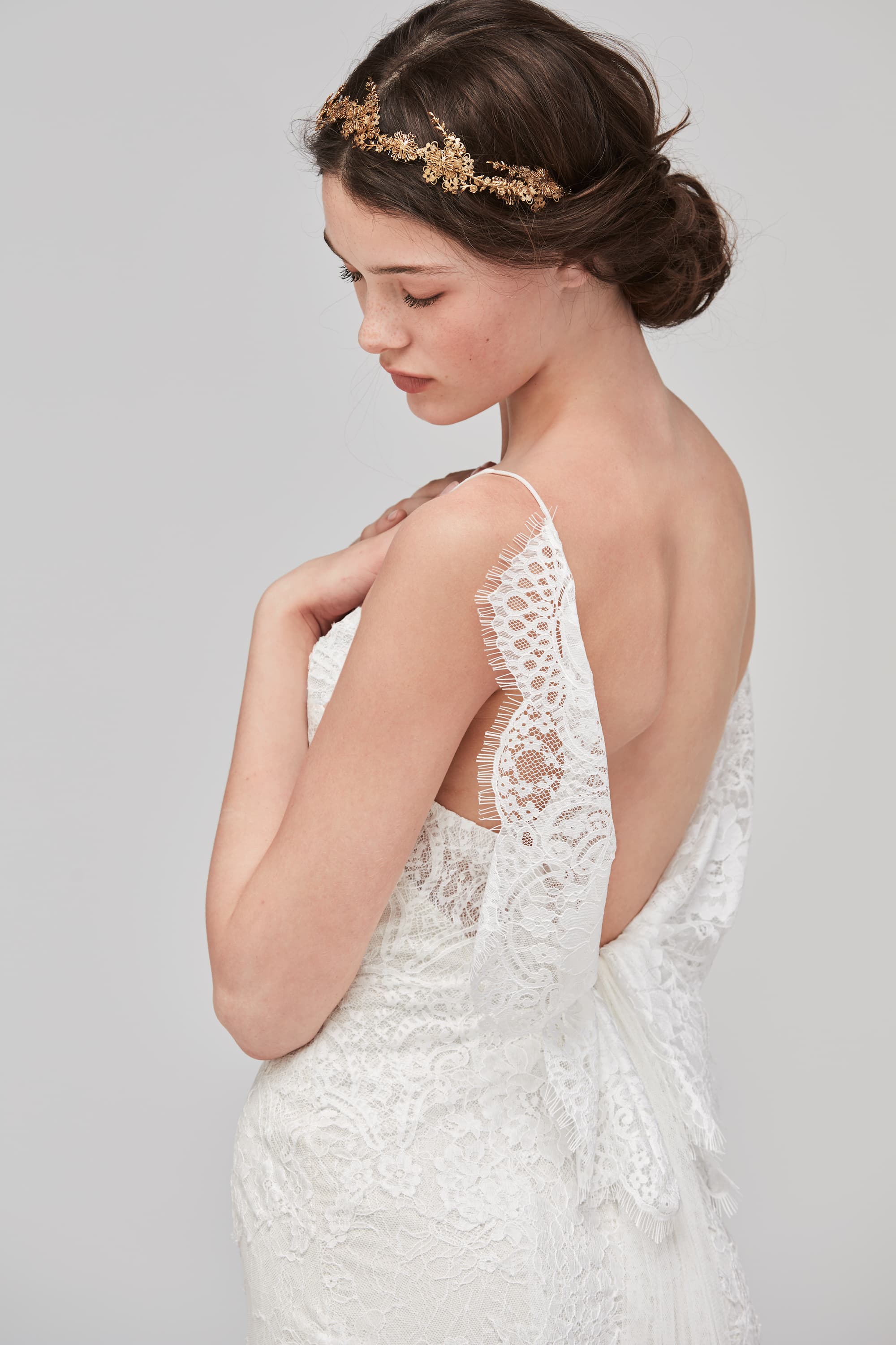 Charly A. Bridal | Des robes modernes, féminines, romantiques…